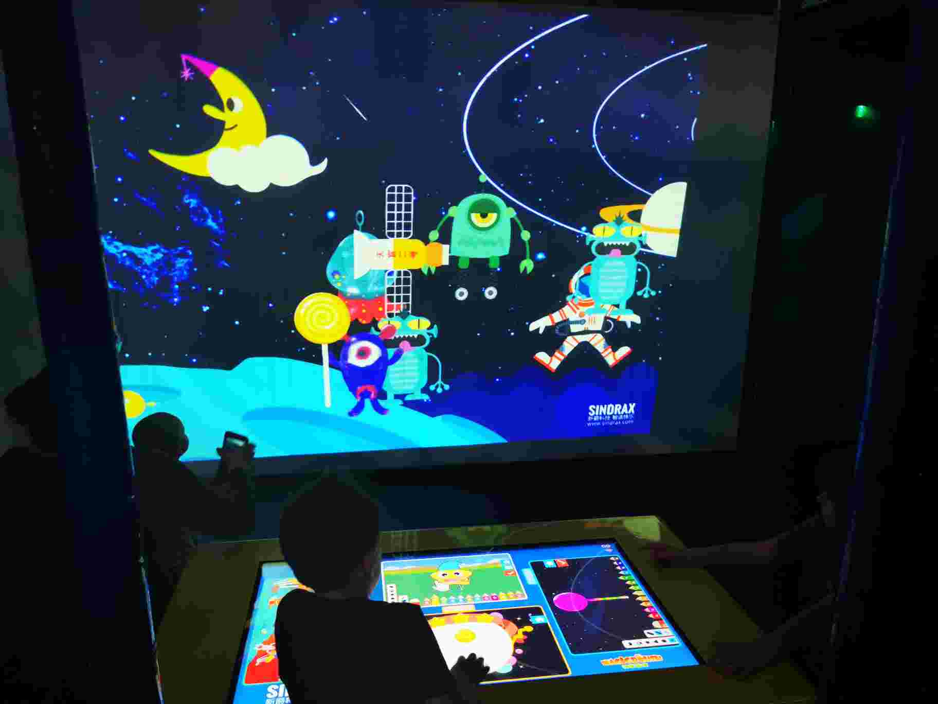 Magic Brush Interactive Touch-Table game - Sindrax